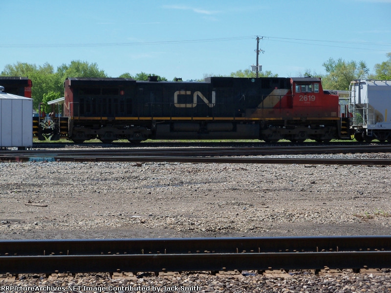 CN 2619